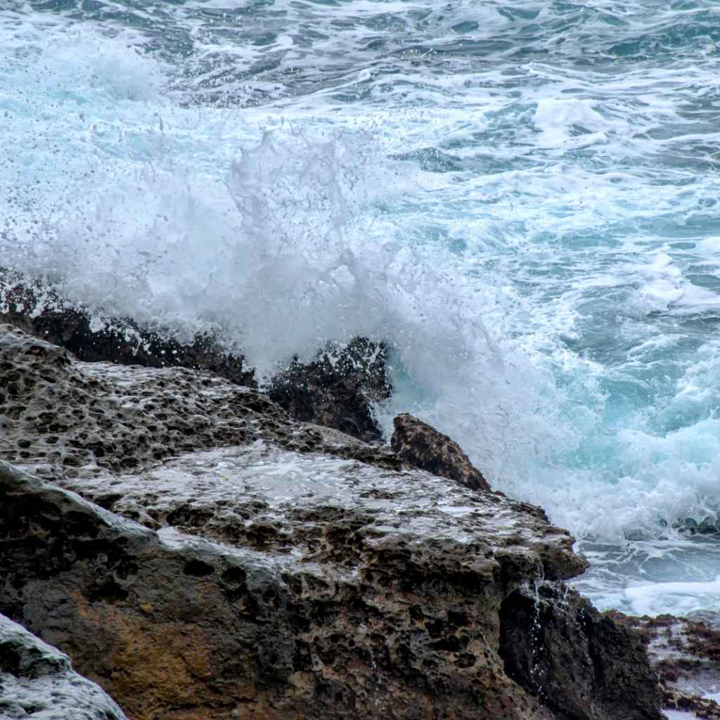 Sea Breaks Into Light Photography | Artezaar Online Art Gallery Dubai ...
